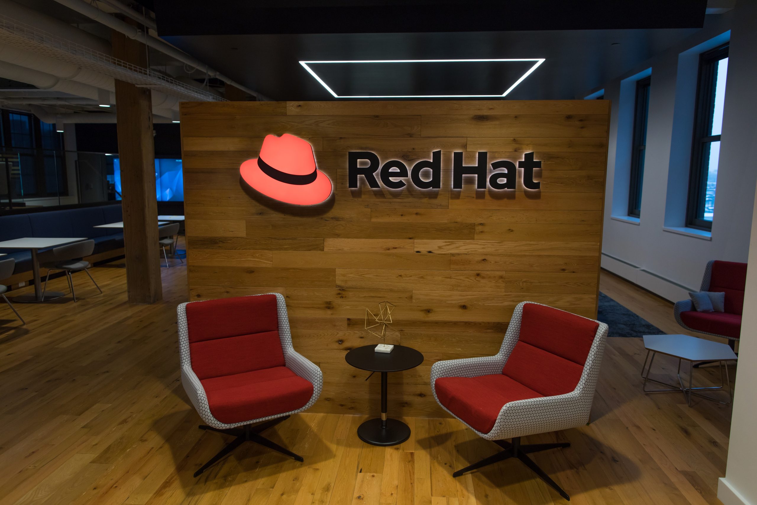 Red Hat celebra 30 años de transformar a las organizaciones con el ...