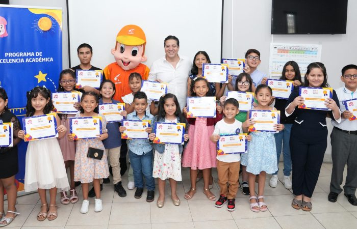 Atimasa celebra el éxito académico de padres e hijos en su Programa de ...